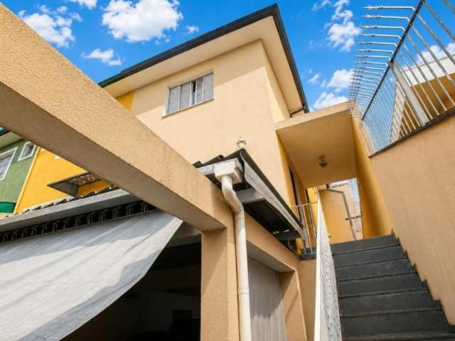 Confortável sobrado para venda em Vila Palmeiras com 3 quartos, 137m²