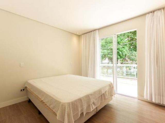 Sensacional sobrado para venda em Vila Palmeiras com 3 quartos, sendo 3 suítes, 240m² samuelmisiuk