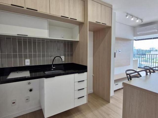 Aconchegante studio para venda em Santo Amaro com 1 quarto, 30m²