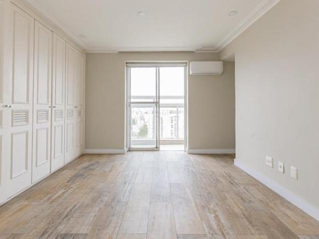 Confortável triplex para venda em Vila Suzana com 4 quartos, sendo 4 suítes, 347m² darcyfranceschi