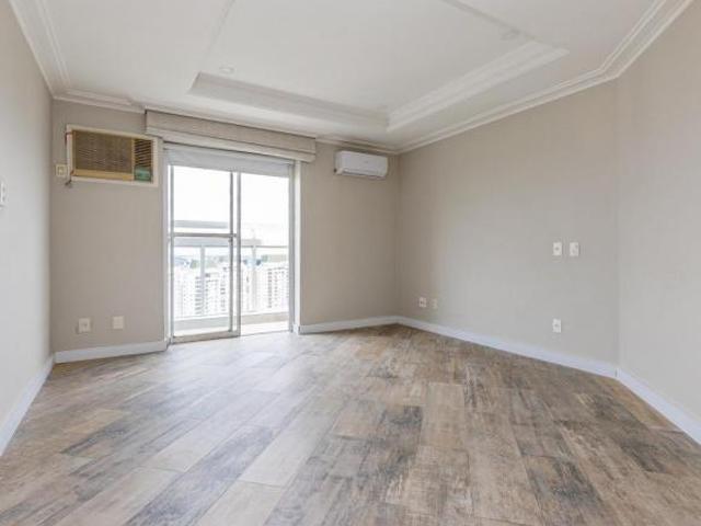 Deslumbrante triplex para venda em Vila Suzana com 4 quartos, sendo 4 suítes, 347m² monicaamerican