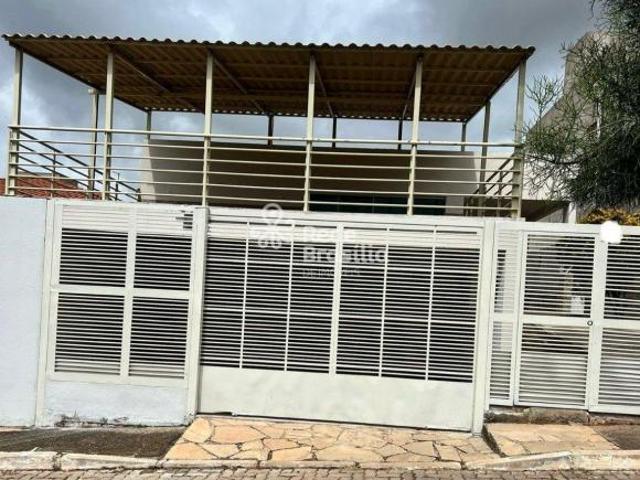 Agrícola Canegae | Casa em Condomínio 2 Quartos sendo 1 Suíte espaço Gourmet com 2 Vagas de Garagem