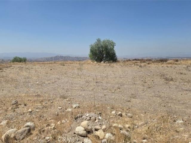 Agua Dulce, CA 91390