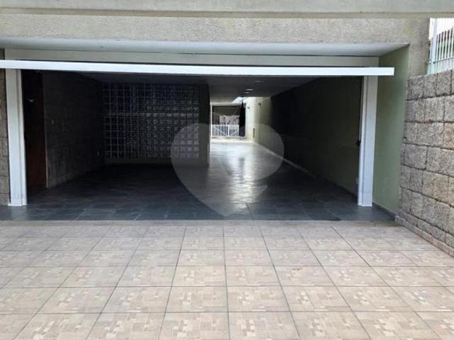 Agua Verde Casa ampla com 4 quartos sendo 1 suite 418m²