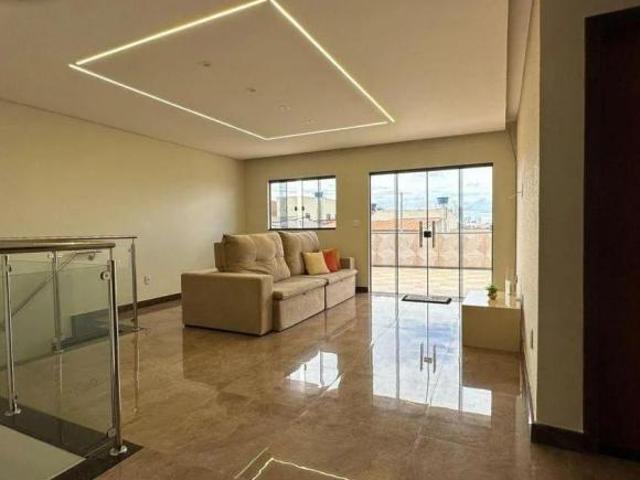 ÁGUAS CLARAS, AVENIDA VEREDA DA CRUZ SOBRADO, 5 QUARTOS C/ 3 SUÍTES, 400 m²