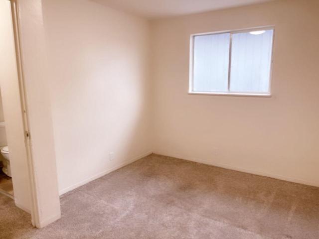 AGW02 2 Bedroom Apartment for Rent at 5312 Main St, Springfield, OR 97478