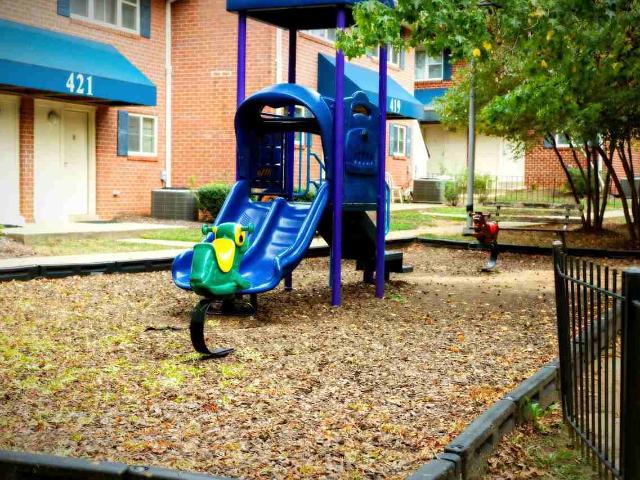 Admiral Oaks 2 Bedroom Apartment for Rent at 445 Captains Cir Ste C, Annapolis, MD 21401 Annapolis