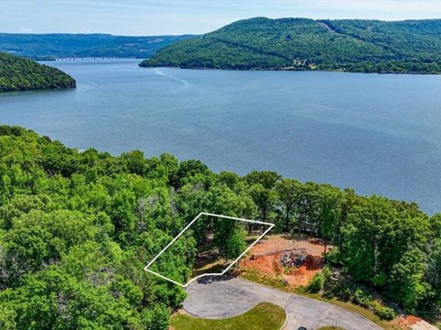 Admiral Ct, Jasper, TN 37347
