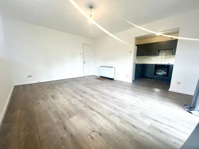 Admiral Court, Stern Close, Barking, IG11, Property for rent