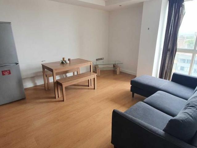 Admiral House, Newport Road, Cardiff 1 bed apartment to rent £1,000 pcm £231 pw
