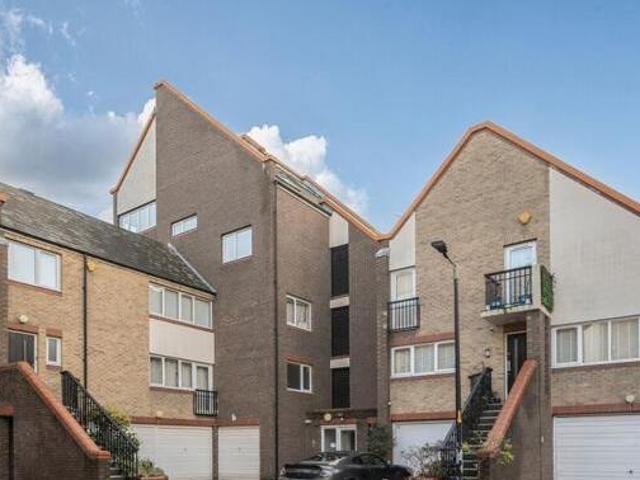 Admiral Place, London, 1 Bedroom Flat