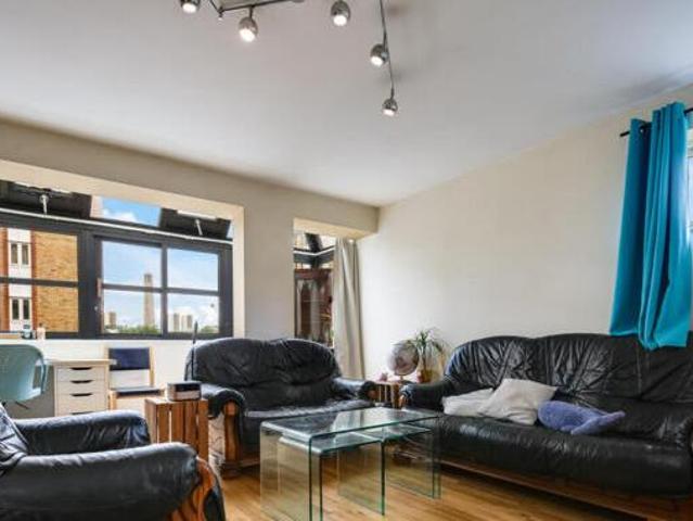 Admiral Place, London, 2 Bedroom Flat