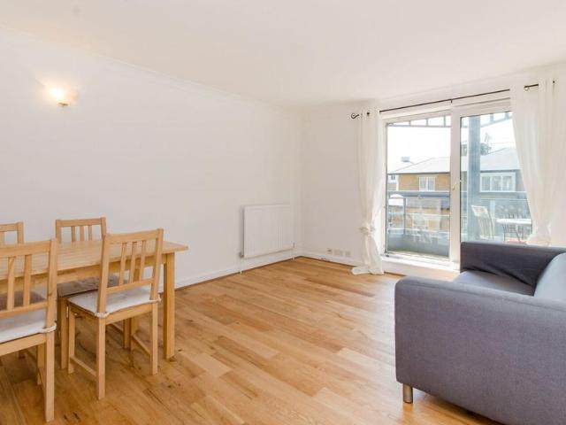 Admiral Walk, Maida Vale, London, W9 1 bed flat to rent £3,497 pcm £807 pw