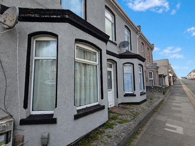 Admirality Street, Plymouth PL2, Studio to rent, £675 pcm | PrimeLocation