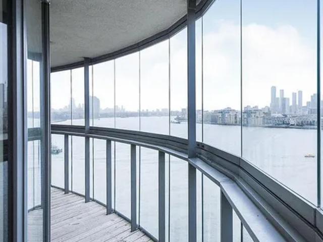 Admirals Tower, Dreadnought Walk, London, SE10 9GD, United Kingdom | 3 bed apartment for rent #121973008 | Rentberry