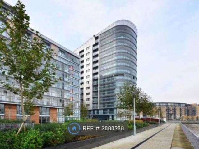 Admirals Tower, London SE10, 2 bed flat to rent, £2,795 pcm | PrimeLocation