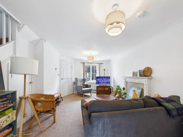 Admirals Walk, Wivenhoe, Colchester, Essex, CO7 9SZ