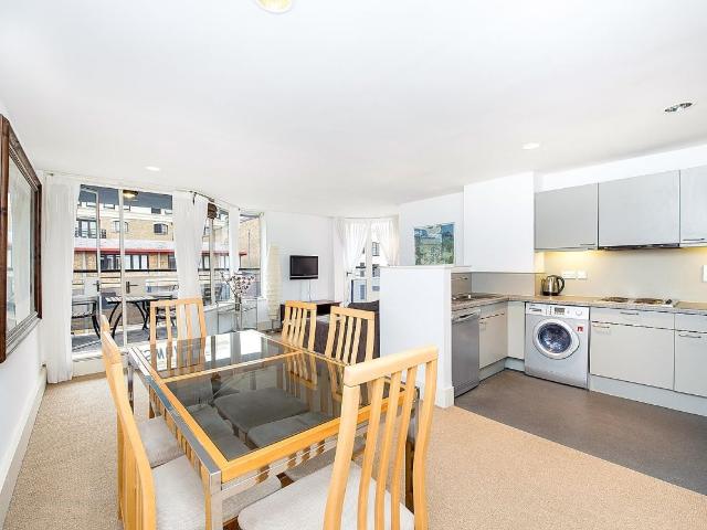Admirals Court, Horselydown Lane, London SE1, 2 bed flat to rent, £3,000 pcm | PrimeLocation