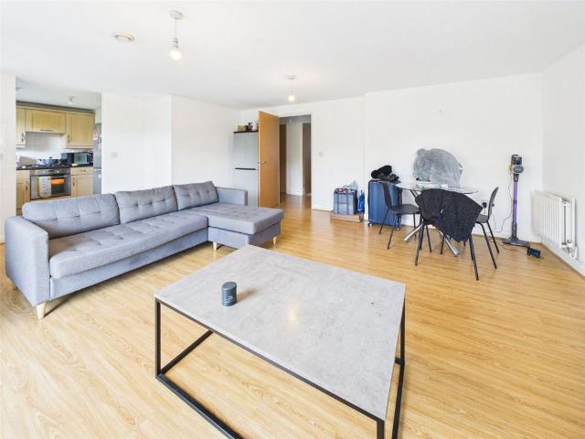 Admiralty Close, West Drayton, Middlesex, UB7