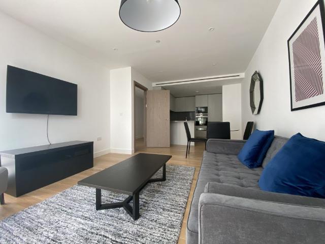 Admiralty House, London Dock, Wapping, London E1W, 1 bed flat to rent, £3,499 pcm | PrimeLocation