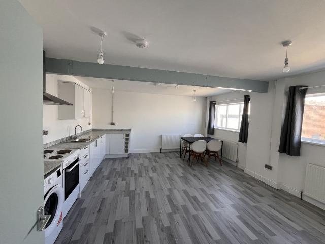 Admiralty Road, Great Yarmouth NR30, 1 bed flat to rent, £650 pcm | PrimeLocation