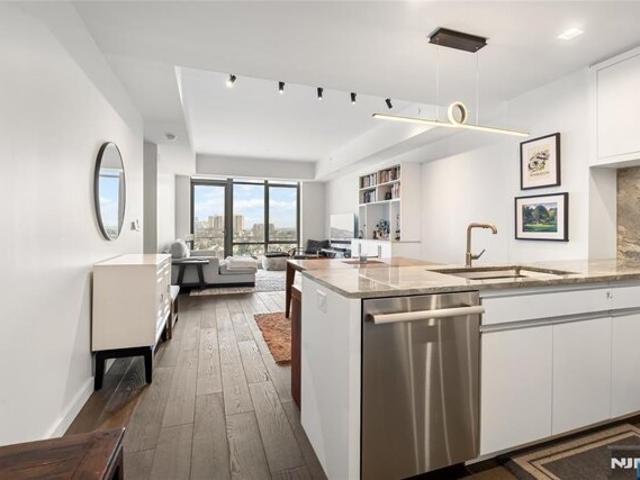 Adolphus Ave Apt Ph,cliffside Park, Condo For Sale