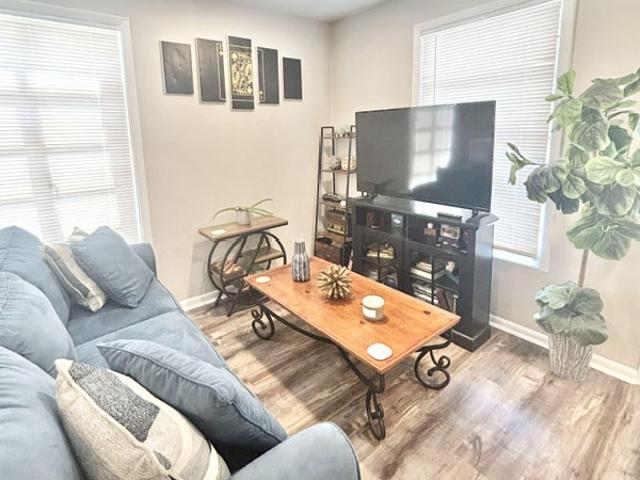 Adorable Bungalow | Near Downtown & Airport