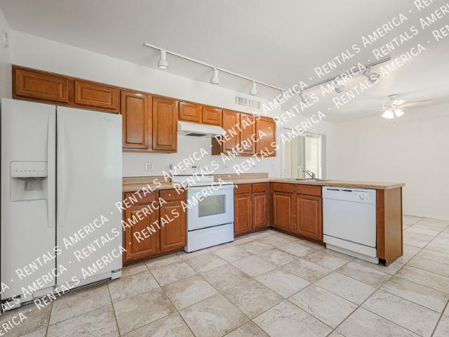Adorable Renovated 3BD 2BA Home in Tempe & Close to ASU!