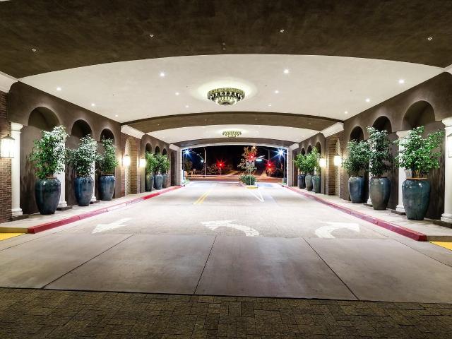 Adagio on the Green 1 Bedroom Apartment for Rent at 26600 Oso Pkwy, Mission Viejo, CA 92691