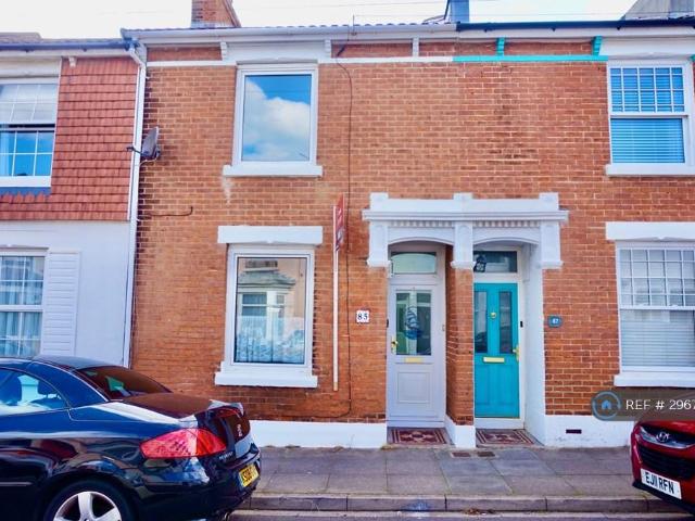 Adair Road, Southsea, PO4 3 bed terraced house to rent £1,295 pcm £299 pw