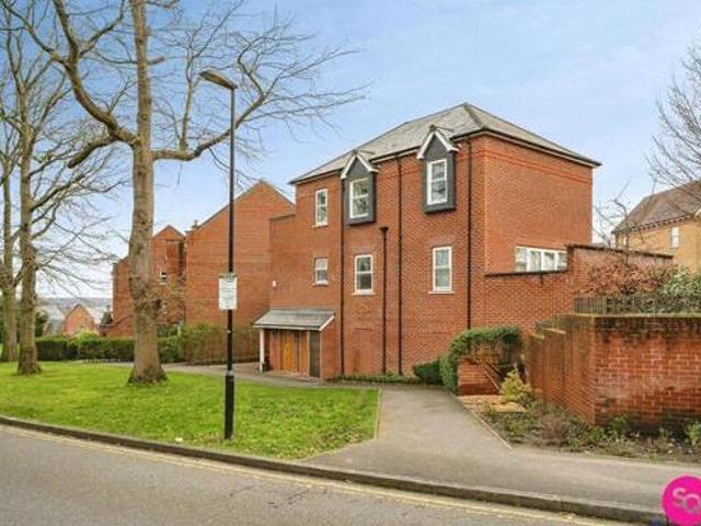 Adam Close, London, 1 Bedroom Flat