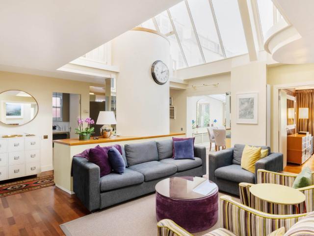 Adam & Eve Mews, Kensington, W8 Wilfords London
