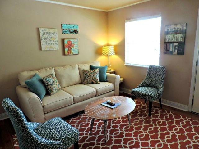 Adam Station 2 Bedroom Apartment for Rent at 2201 Lakeside Blvd, Richardson, TX 75082