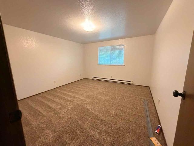 ADAMS 2 Bedroom Apartment for Rent at 534 E Division St, Arlington, WA 98223