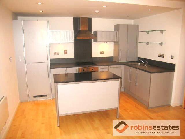 Adams Walk, Nottingham, NG1 1QR 2 bed flat to rent £1,275 pcm £294 pw