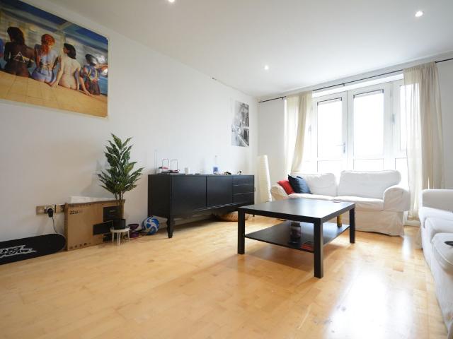 Adams Walk, Nottingham NG1, 2 bed flat to rent, £1,250 pcm | PrimeLocation