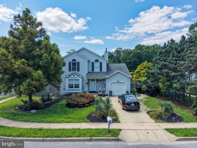 Adams Ave, Berlin, Home For Sale
