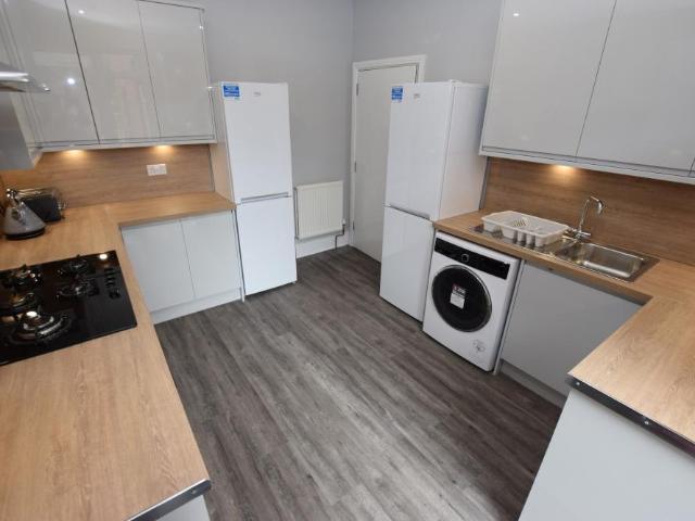 Adams Avenue, Northampton NN1 6 bed terraced house to rent £3,336 pcm £770 pw