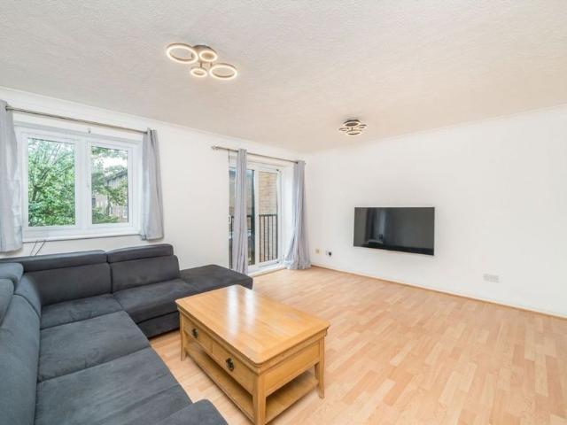 Adams Close, KT5, London