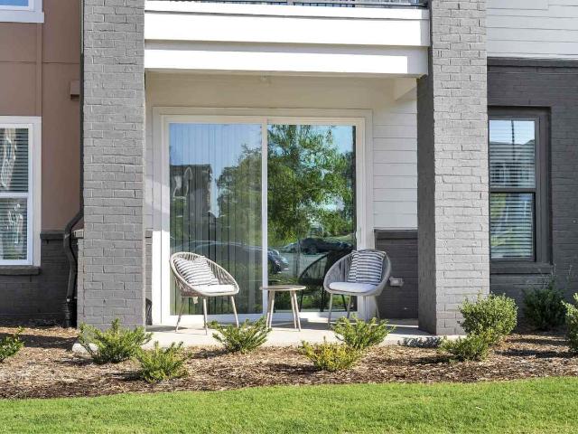 Adams Hill Apartments 1 Bedroom Apartment for Rent at 355 Pelham Rd, Greenville, SC 29615