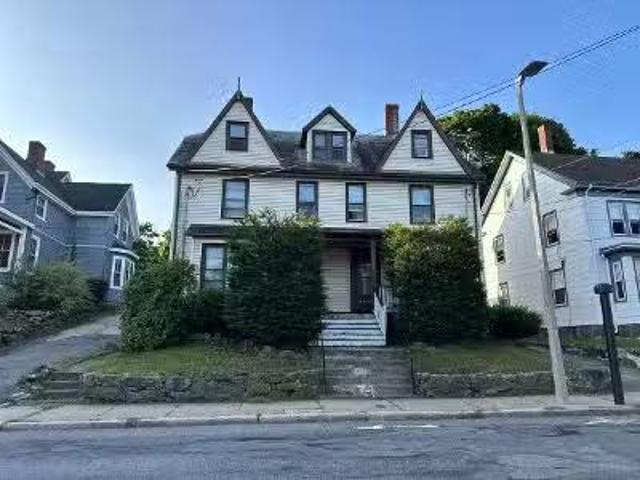 Adams St