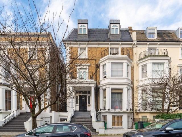 Adamson Road, Belsize Park, London, NW3 Studio to rent £1,712 pcm £395 pw