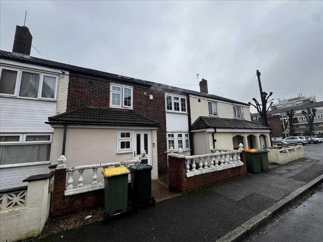 Adamson Road, LONDON 6 bed terraced house to rent £4,000 pcm £923 pw