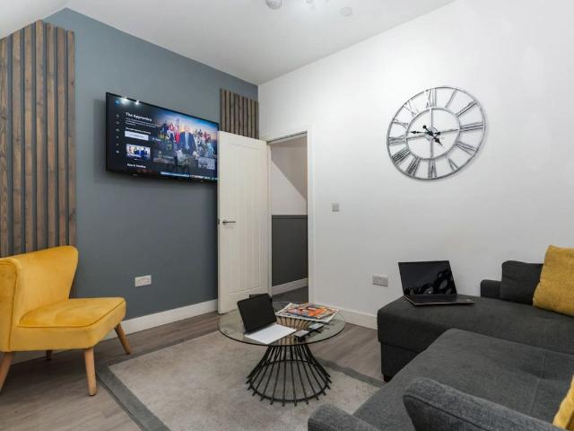 Adamsdown CF24, 1 bed flat to rent, £1,746 pcm | PrimeLocation