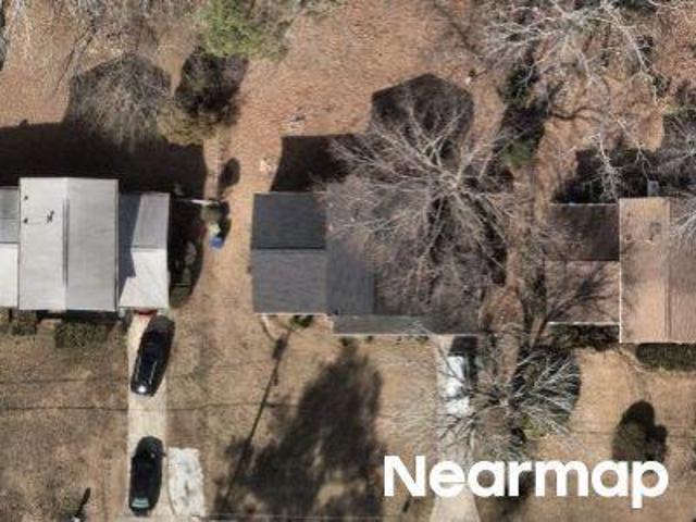 Adamsville Dr SW