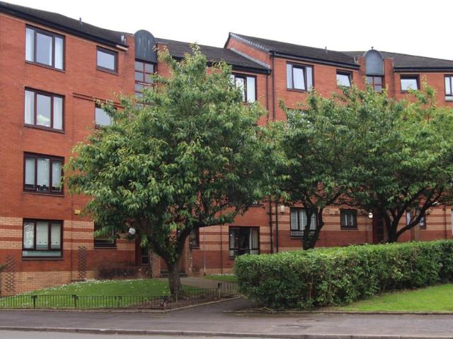 Adamswell Street, Springburn, Glasgow G21, 2 bed flat to rent, £925 pcm | PrimeLocation