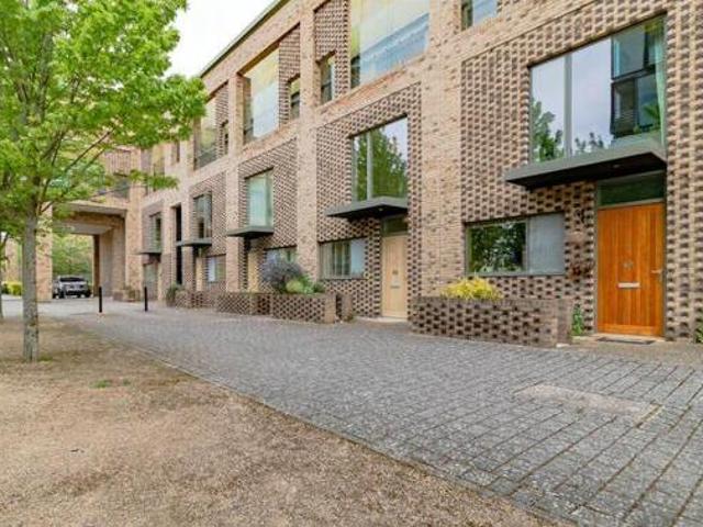 Addenbrookes Road, Trumpington, 3 Bedroom Apartment
