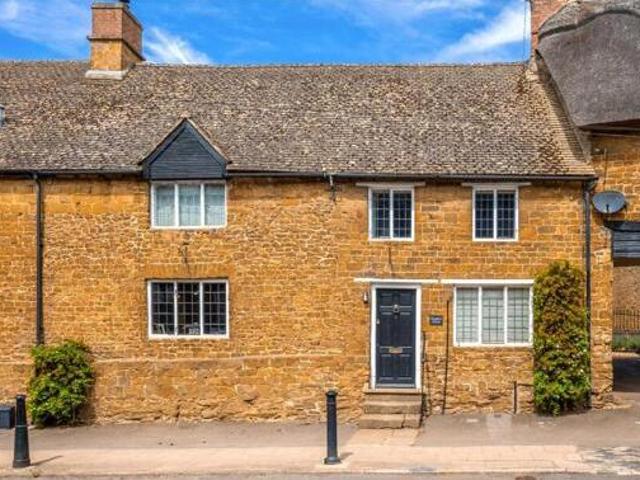 Adderbury, High Street, Banbury, 4 Bedroom Village