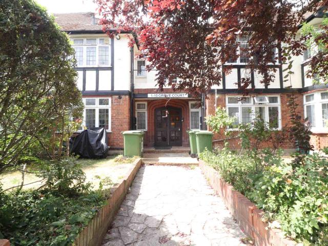 Addington Grove, London SE26, 2 bed flat to rent, £1,500 pcm | PrimeLocation