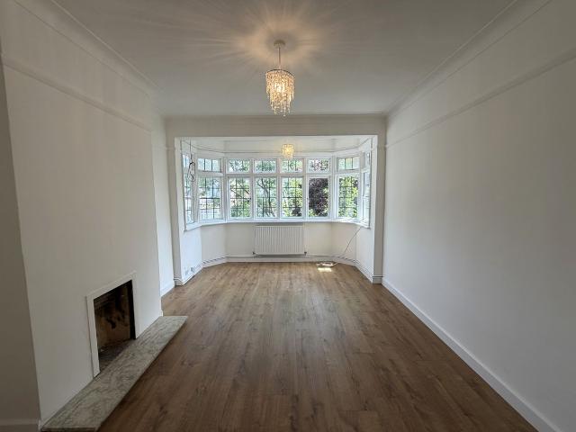 Addington Grove, London SE26, 2 bed flat to rent, £1,950 pcm | PrimeLocation